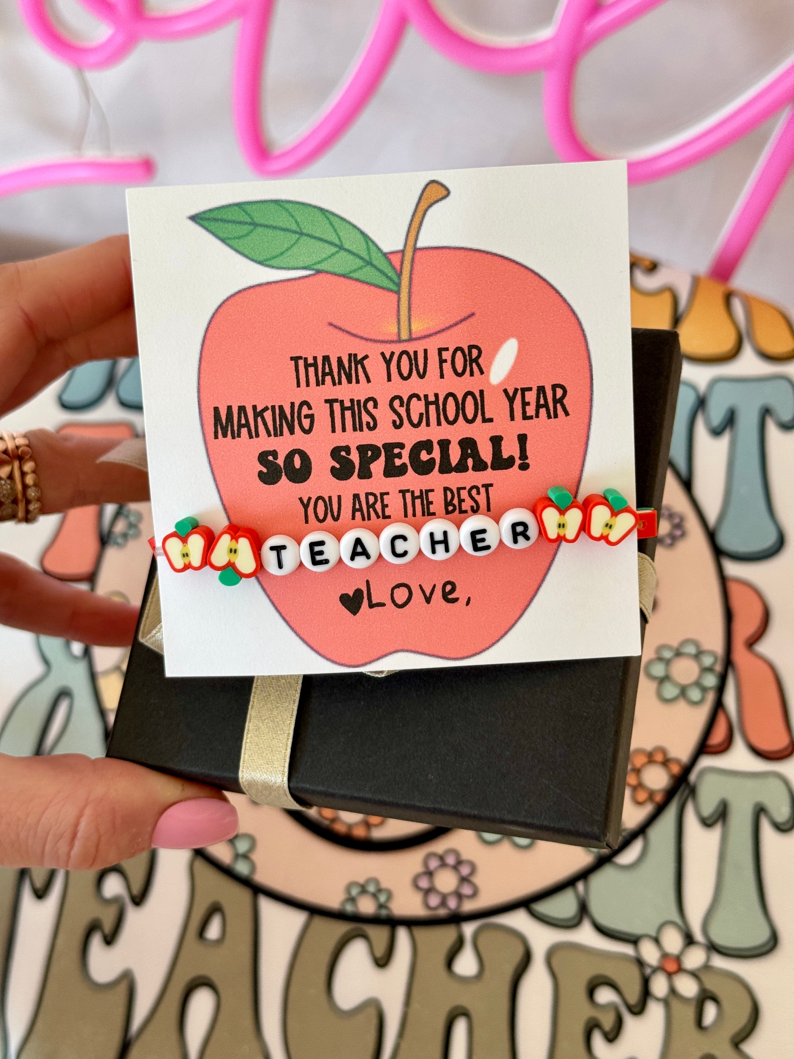 Apple Beaded Teacher Bracelet! End of year teacher appreciation gift.P ...