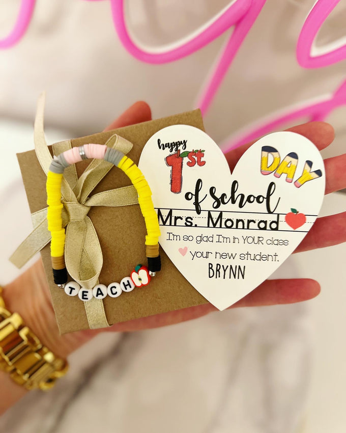 Back to School teacher gift! Happy First day of school teacher gift! I ...